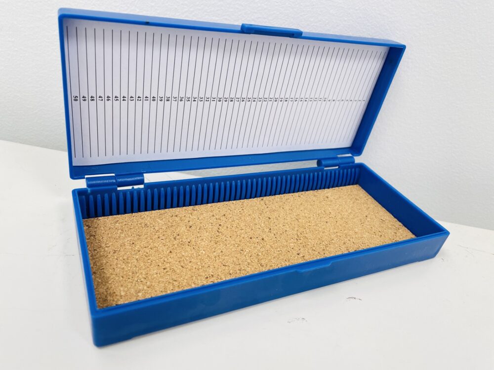 50-Place Slide Storage Box (blue)
